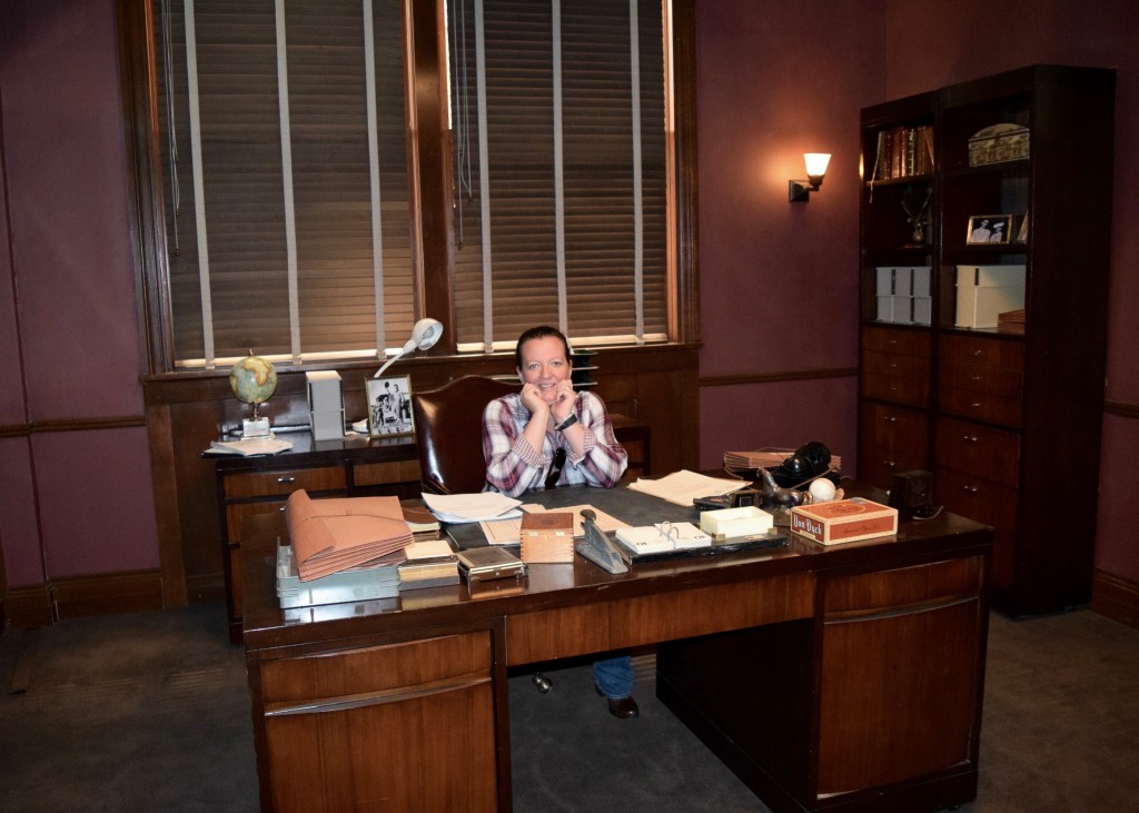Exclusive Pictures on the Set of ABC's Agent Carter! - Wheel N Deal Mama